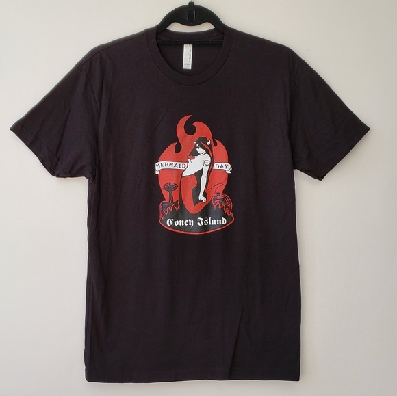 Shirts | 4 For 25 Nwot Coney Island Mermaid Day Graphic Tee Black And ...